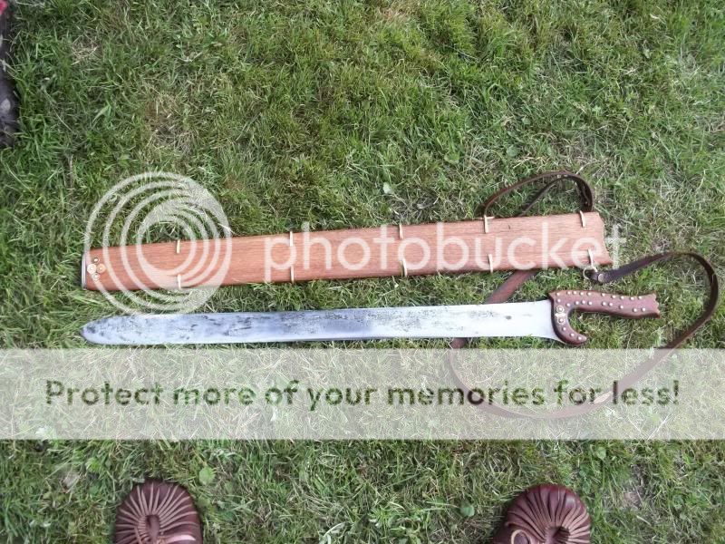 Single edged swords for the Germanic factions